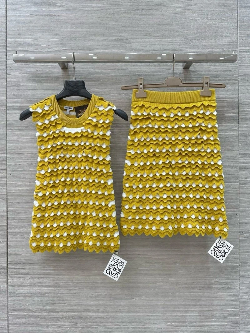 Unclassified Brand Dress Suits