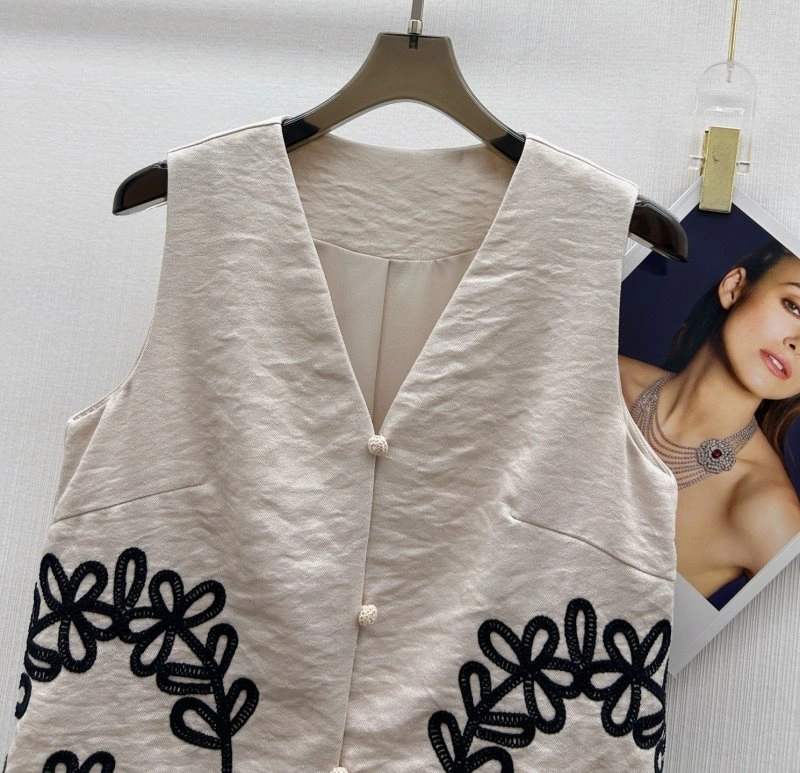 Economical Unclassified Brand Dress Suits