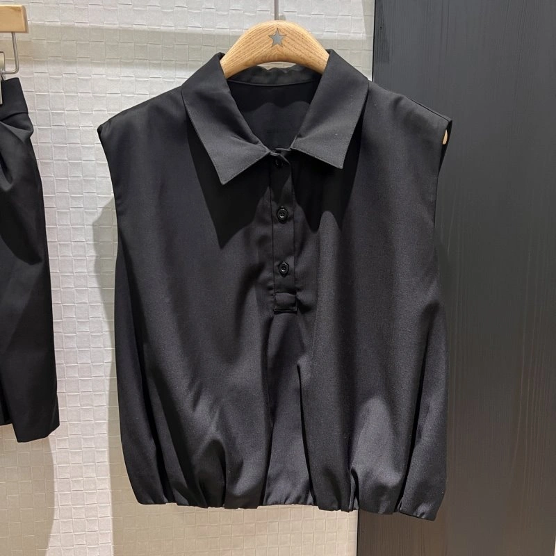 Value-priced Unclassified Brand Dress Suits