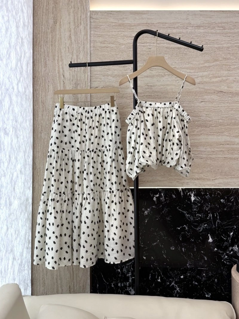 Unclassified Brand Dress Suits
