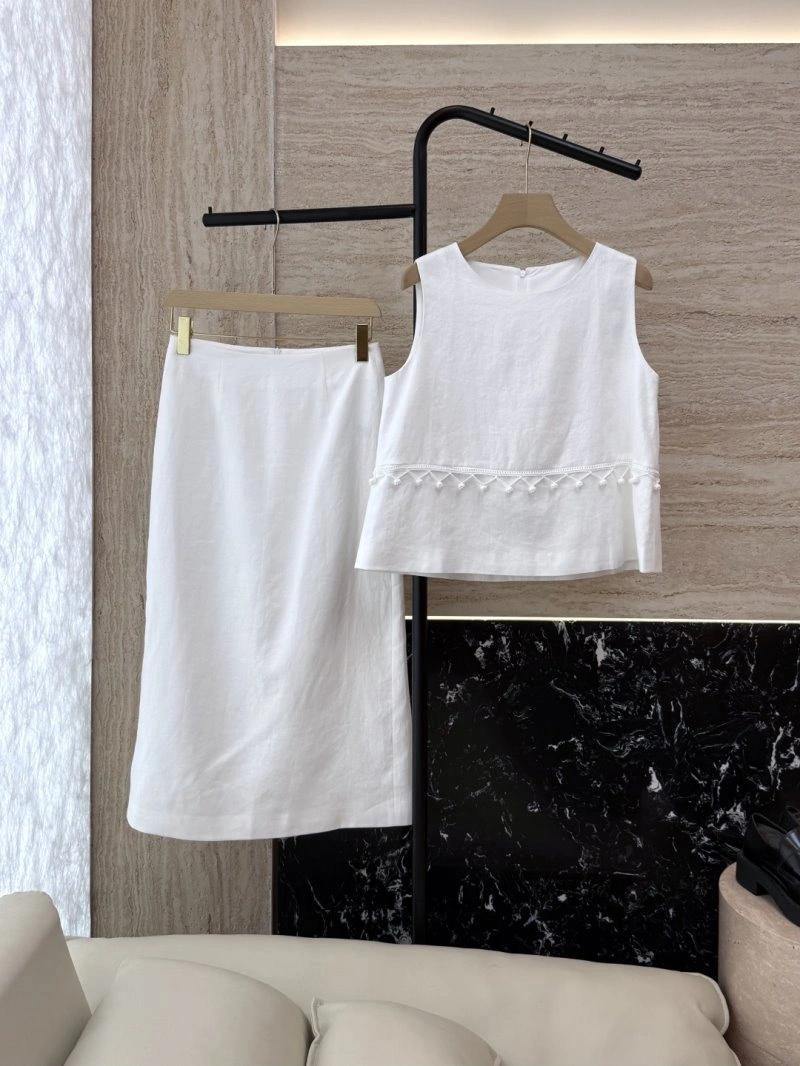 Unclassified Brand Dress Suits