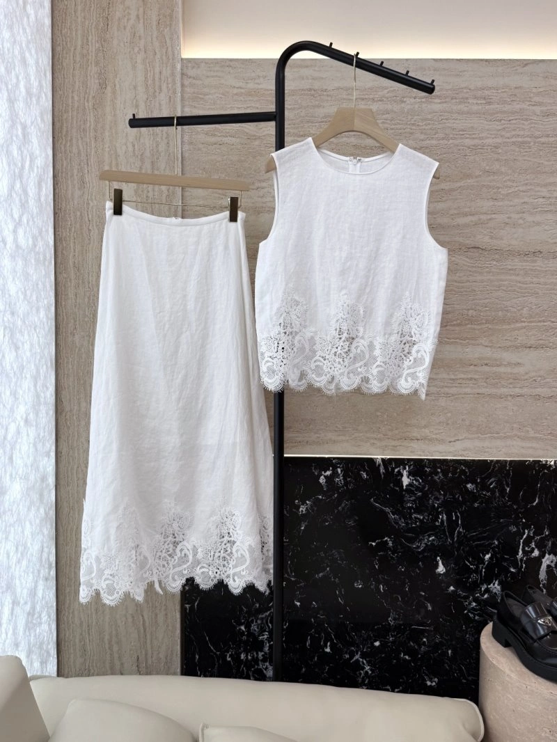 Unclassified Brand Dress Suits