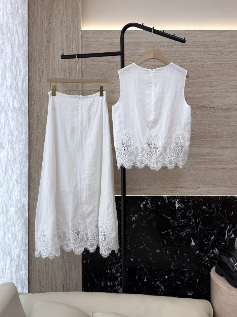Discounted Unclassified Brand Dress Suits