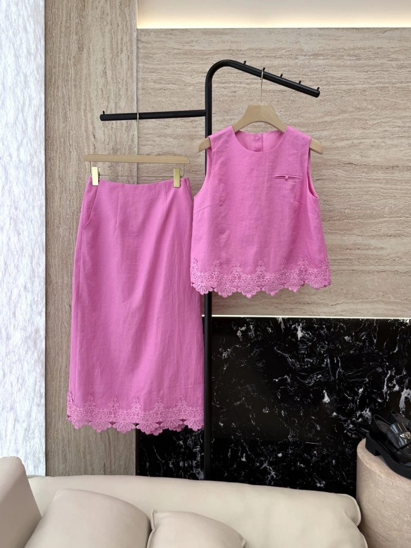 Unclassified Brand Dress Suits