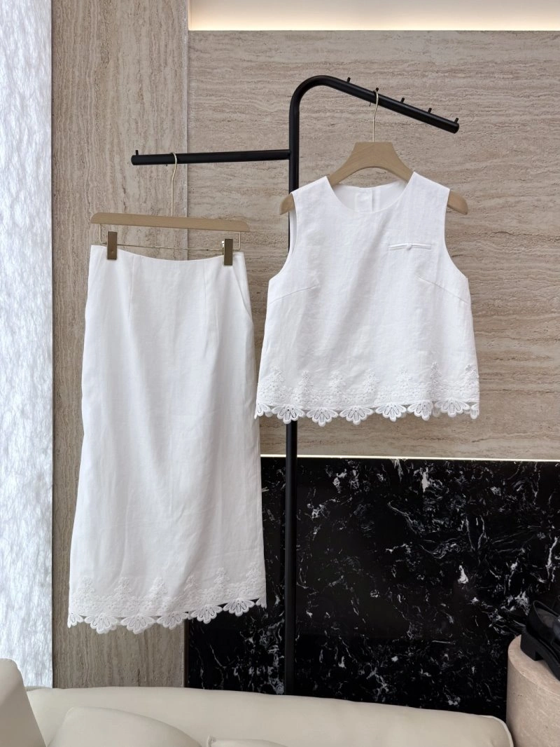 Unclassified Brand Dress Suits