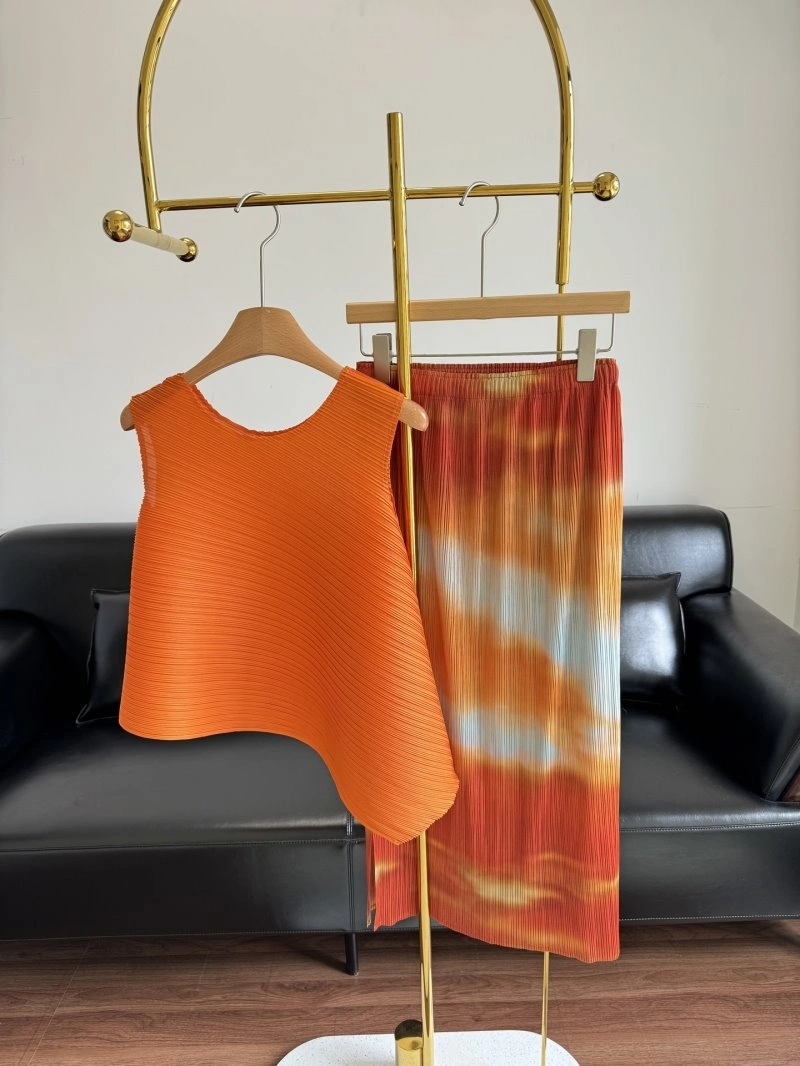 Low-cost Unclassified Brand Dress Suits