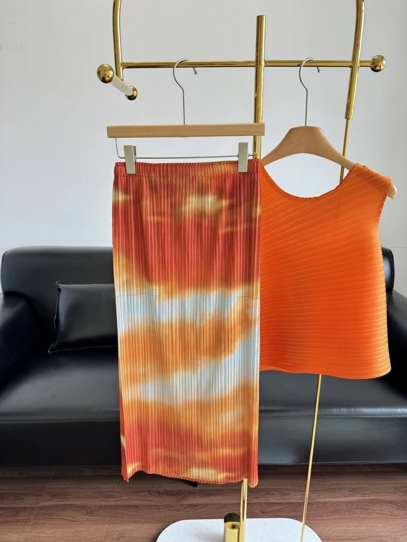Low-cost Unclassified Brand Dress Suits