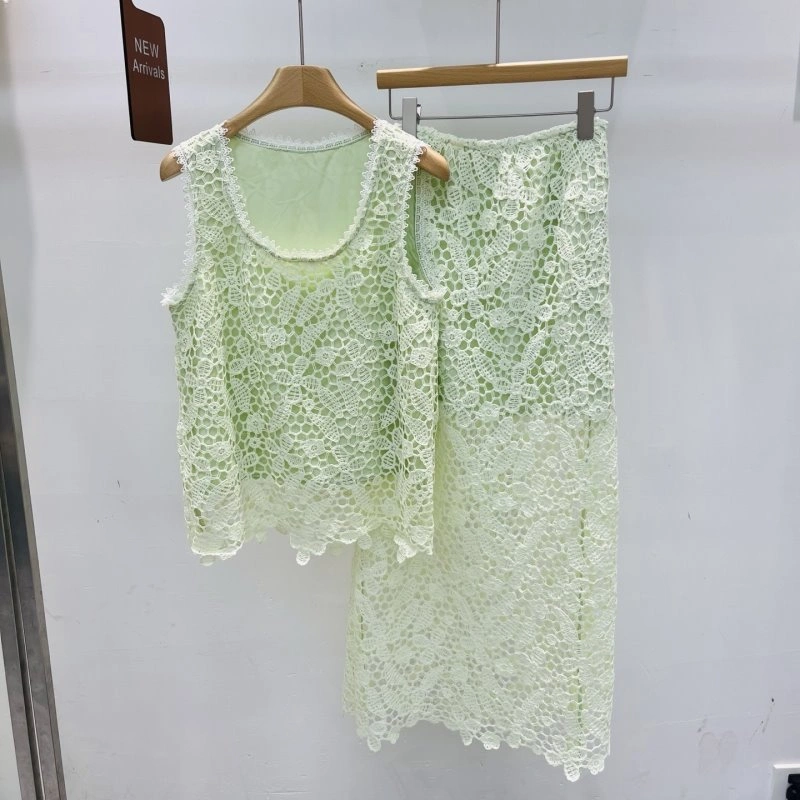 Unclassified Brand Dress Suits