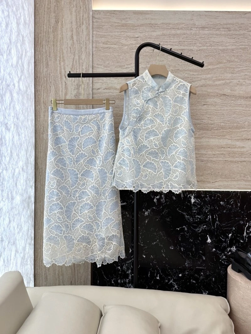Unclassified Brand Dress Suits