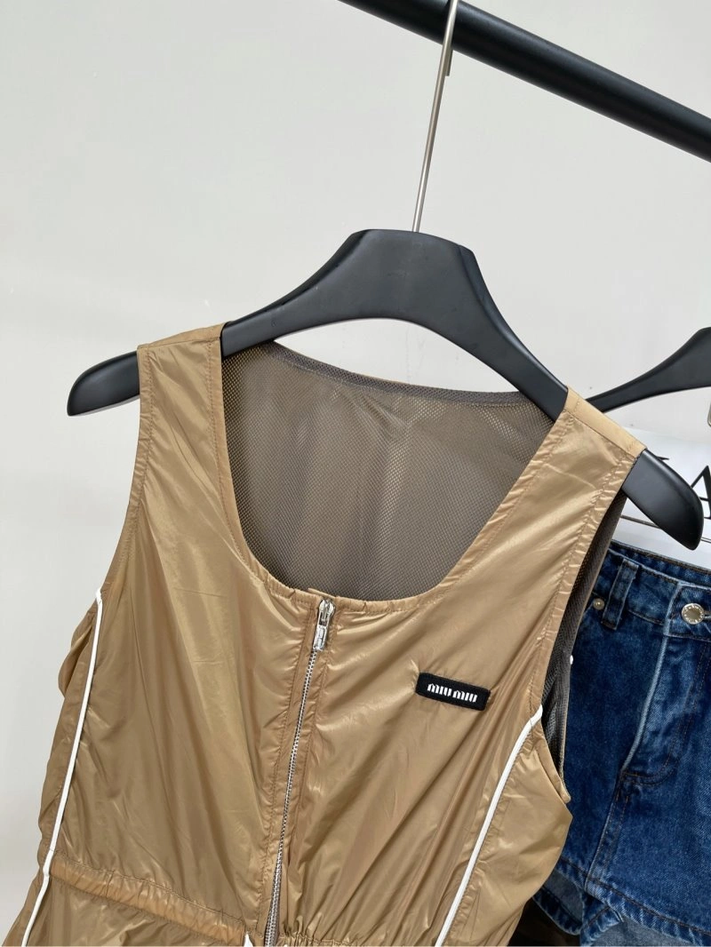 Discounted Unclassified Brand Dress Suits