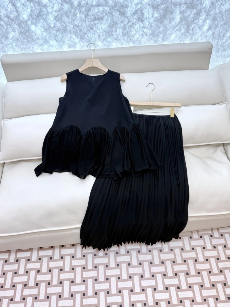 Budget-friendly Unclassified Brand Dress Suits