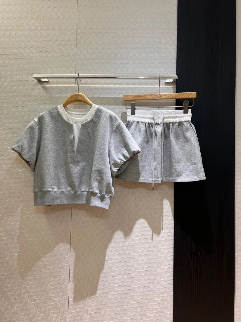 Unclassified Brand Dress Suits