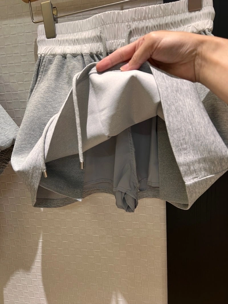 Low-cost Unclassified Brand Dress Suits