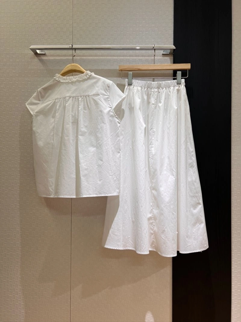 Budget-friendly Unclassified Brand Dress Suits
