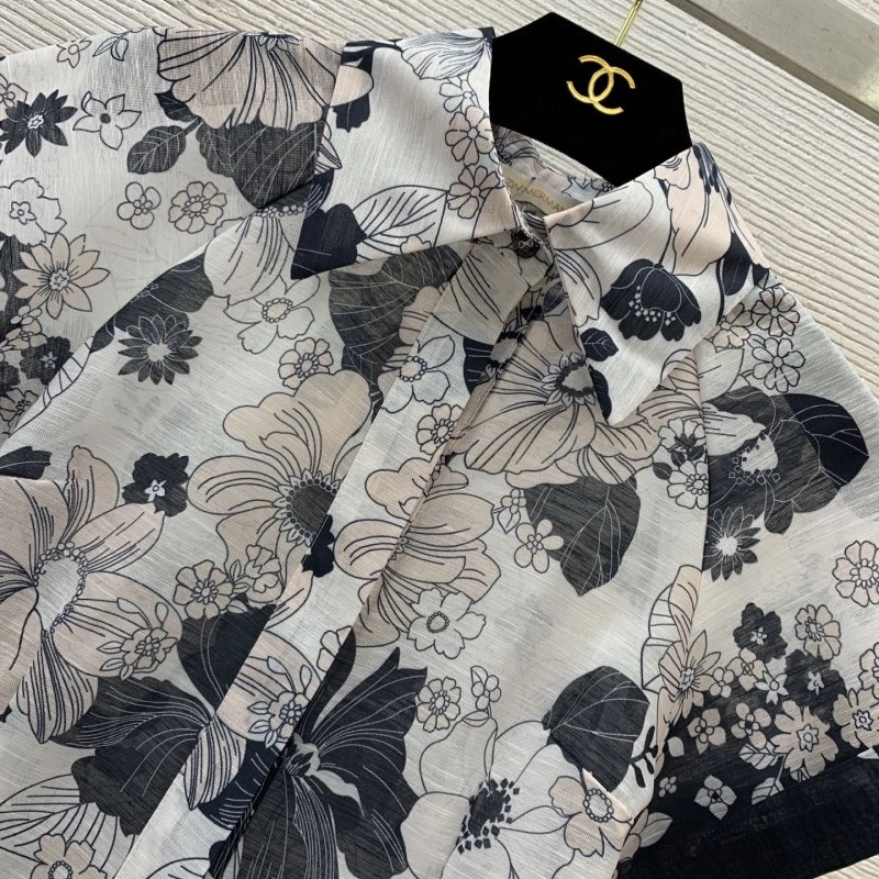 Accurate model Unclassified Brand Dress Suits