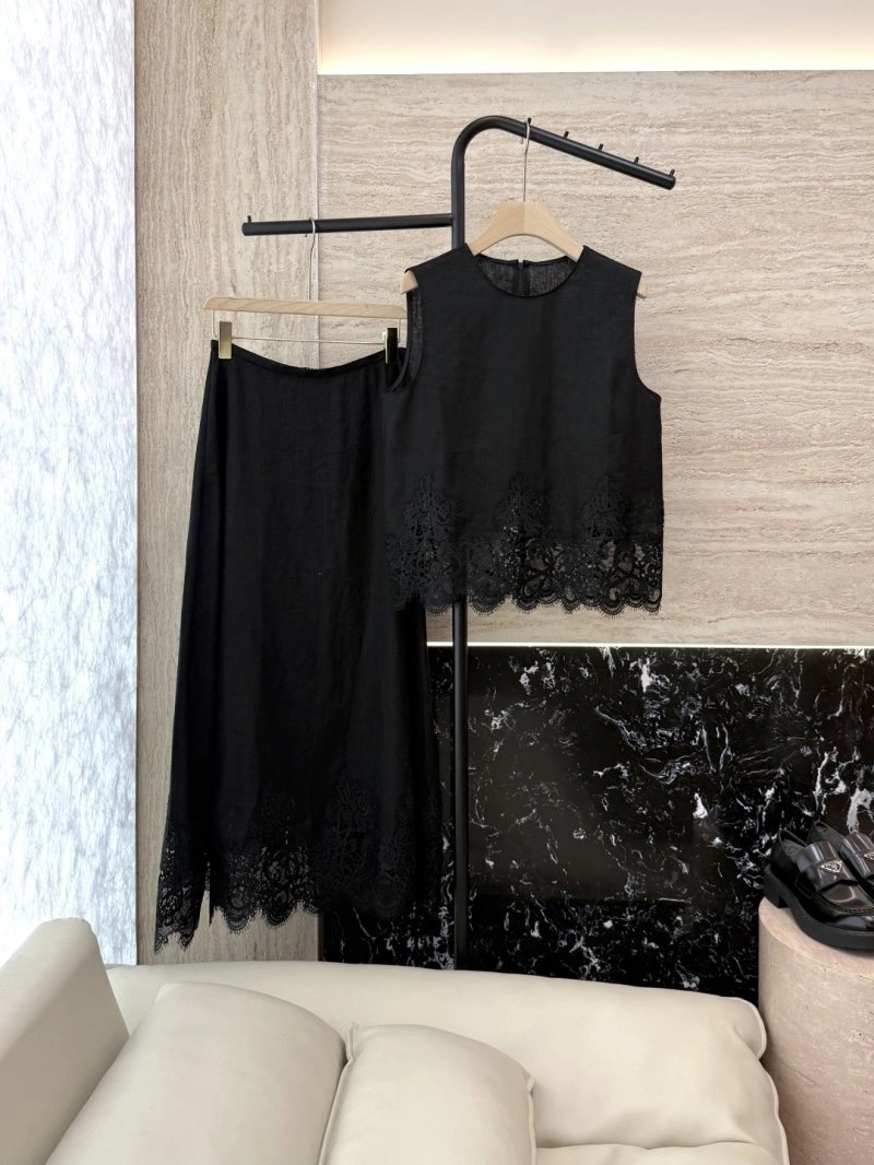 Unclassified Brand Dress Suits