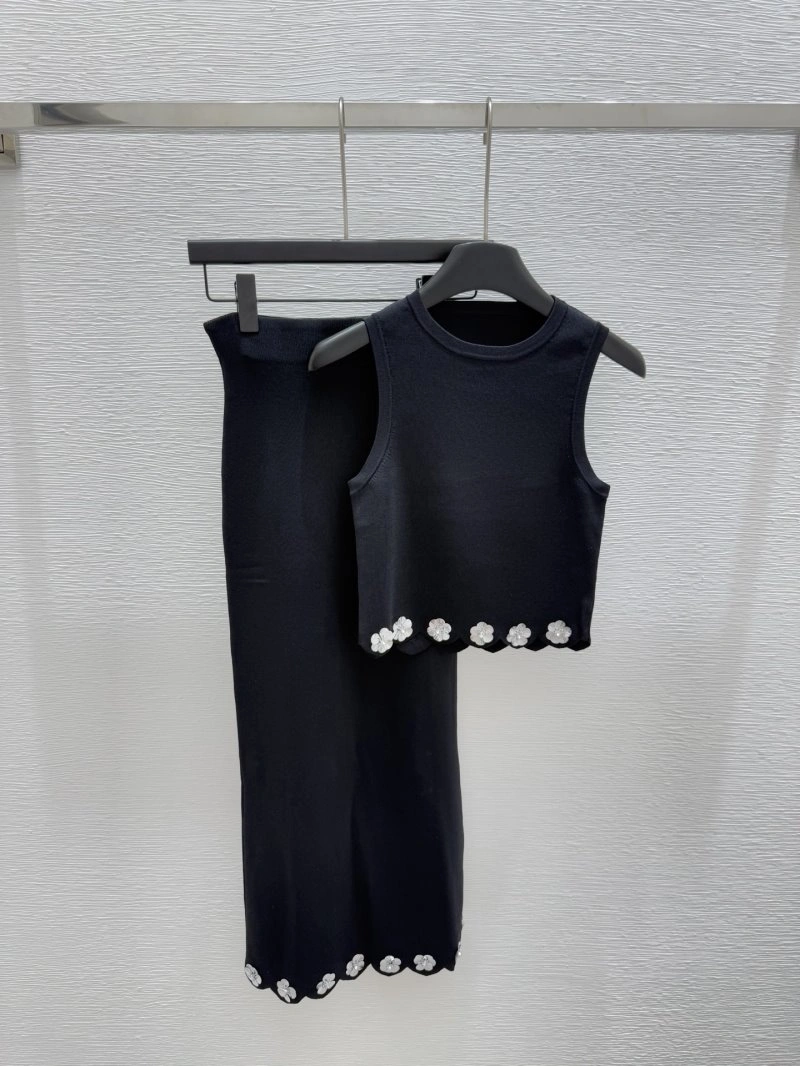 Unclassified Brand Dress Suits