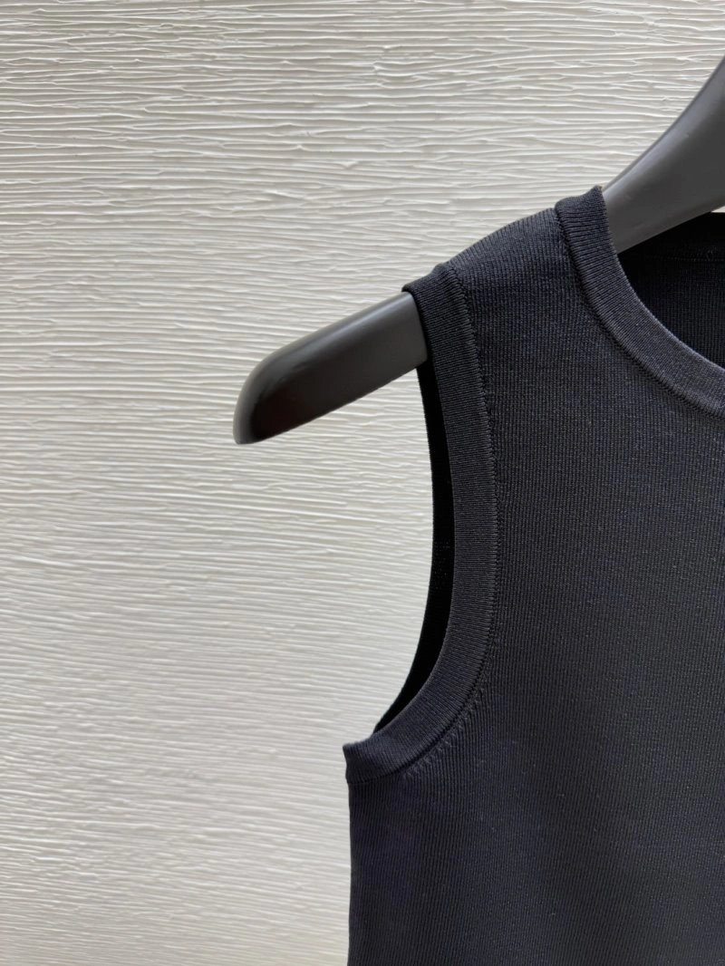 Real Unclassified Brand Dress Suits