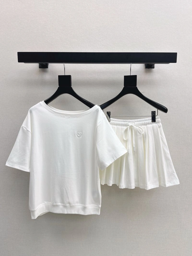 Unclassified Brand Dress Suits