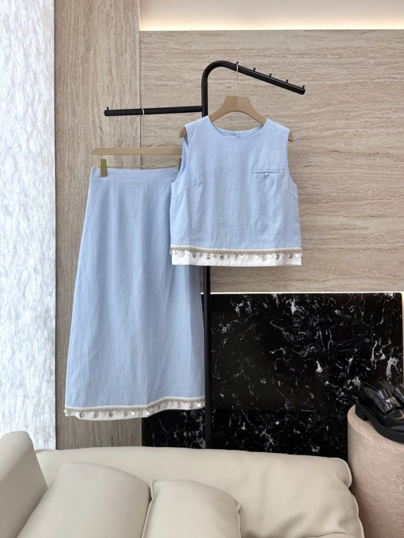 Unclassified Brand Dress Suits