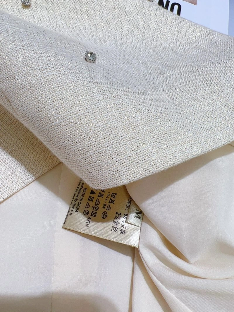 Exact replica Unclassified Brand Dress Suits