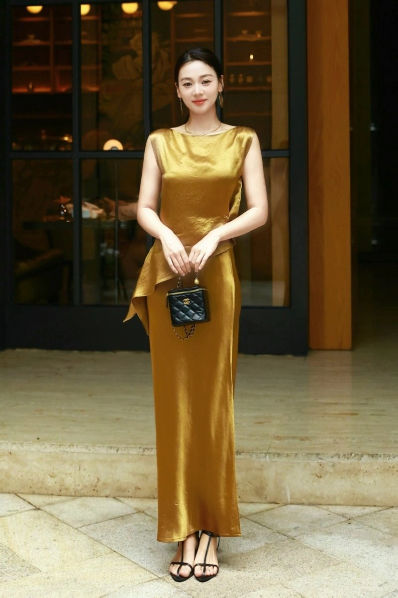 Perfect replica Unclassified Brand Dress Suits