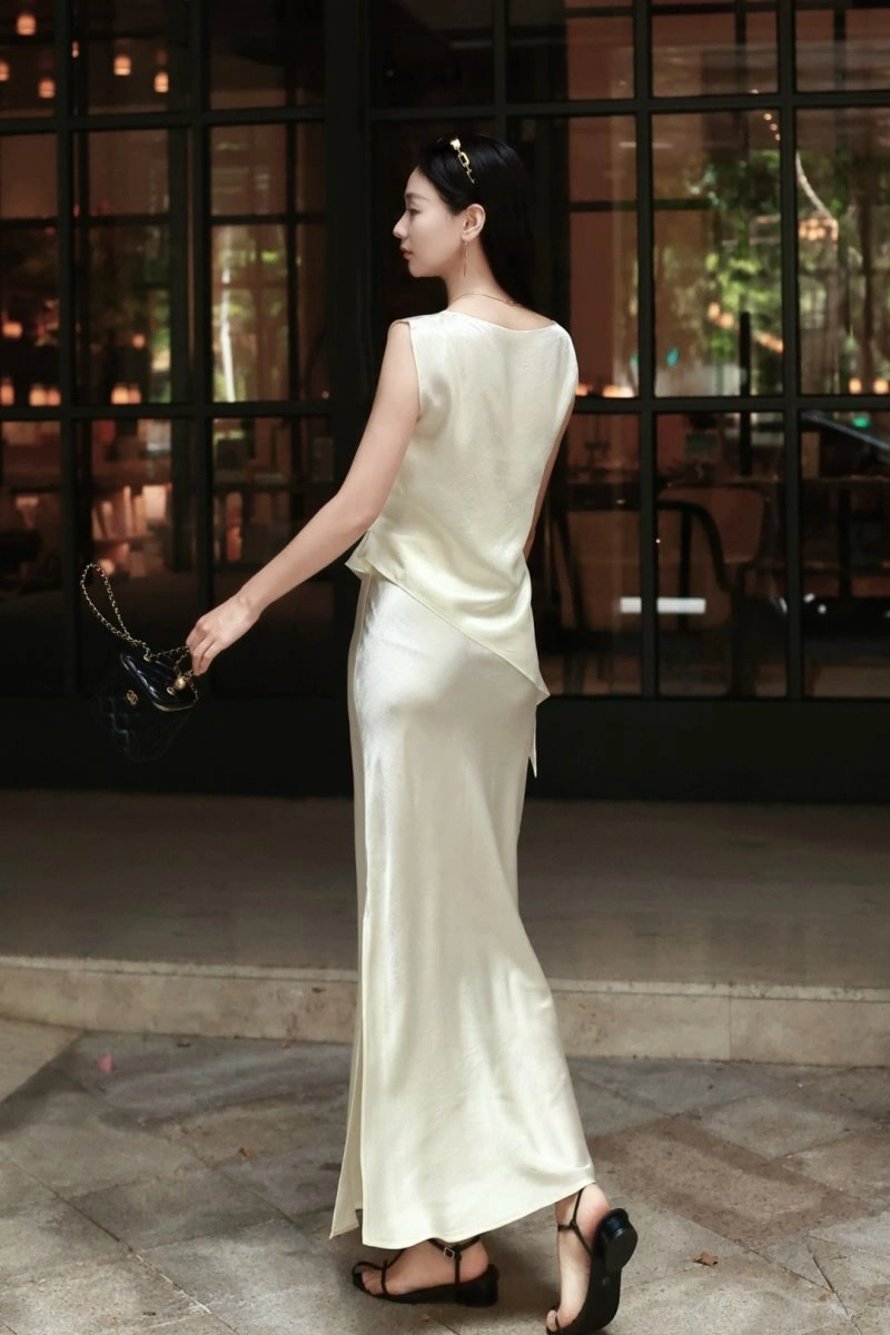 Authentic Unclassified Brand Dress Suits