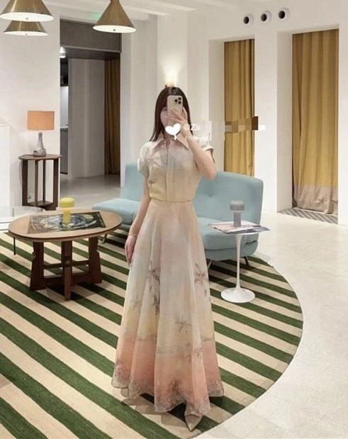 Unclassified Brand Dress Suits