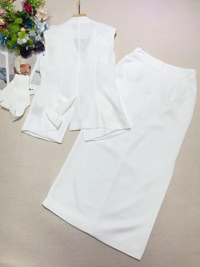 Discounted Unclassified Brand Dress Suits