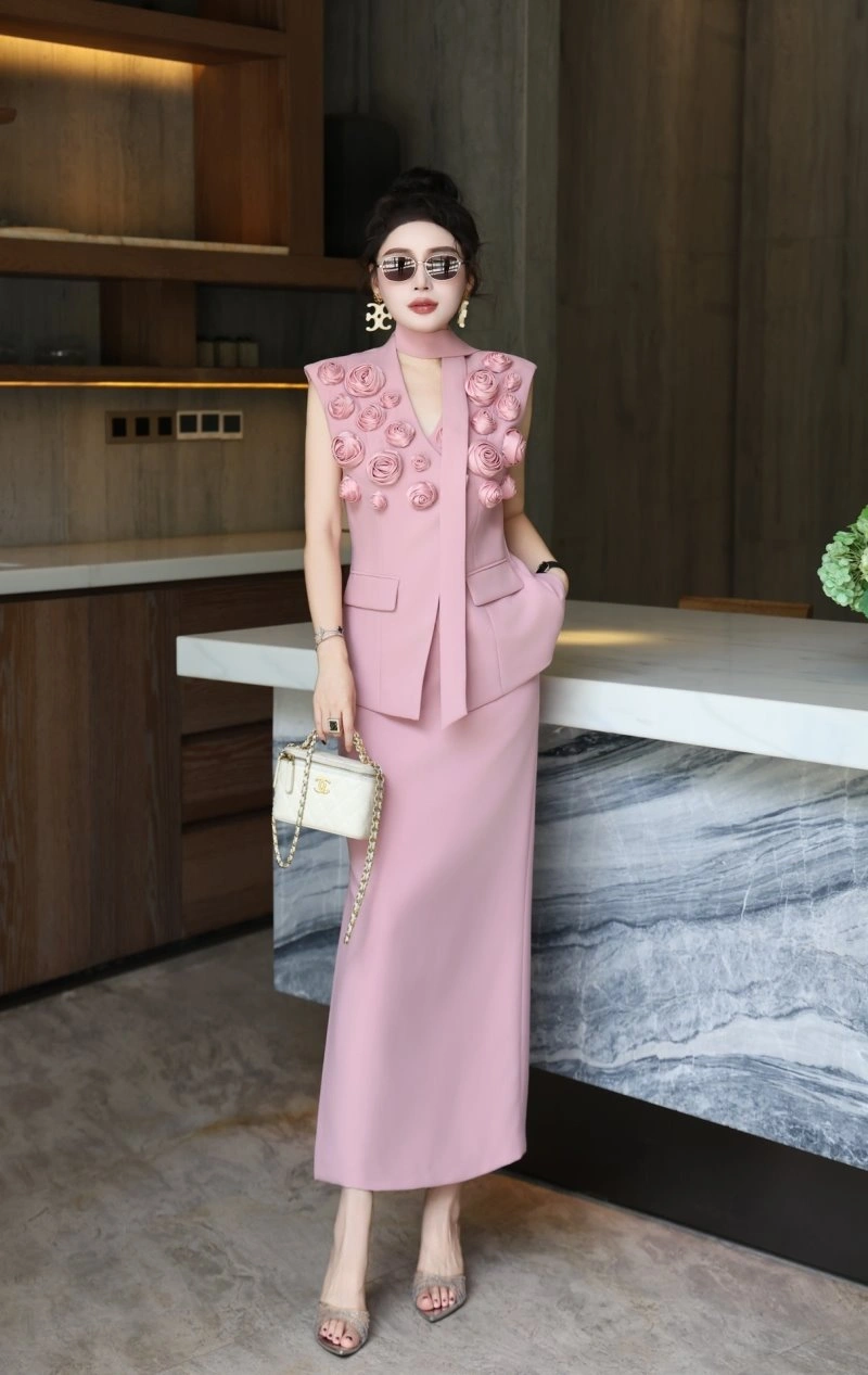 Cut-rate Unclassified Brand Dress Suits
