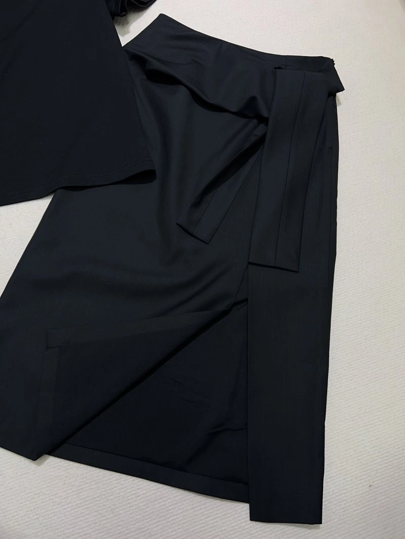 Cut-rate Unclassified Brand Dress Suits