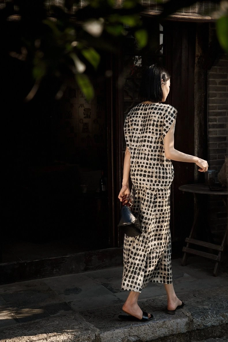 Accurate model Unclassified Brand Dress Suits
