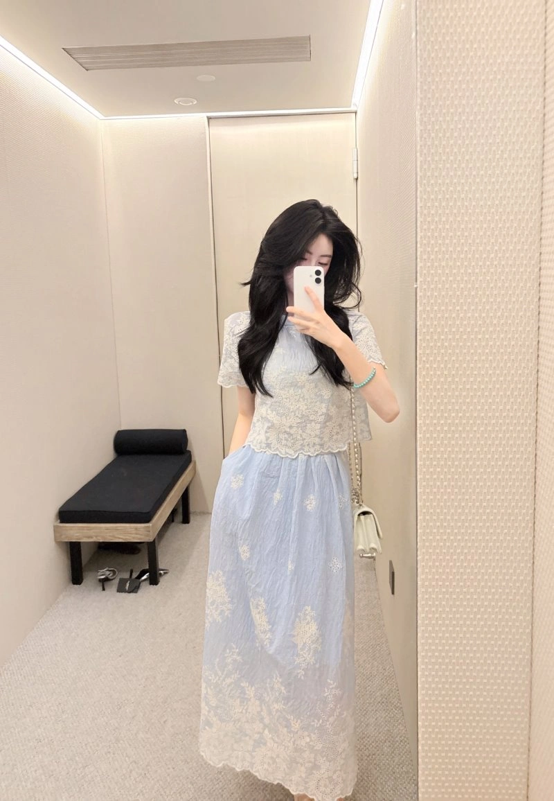 Top match Unclassified Brand Dress Suits