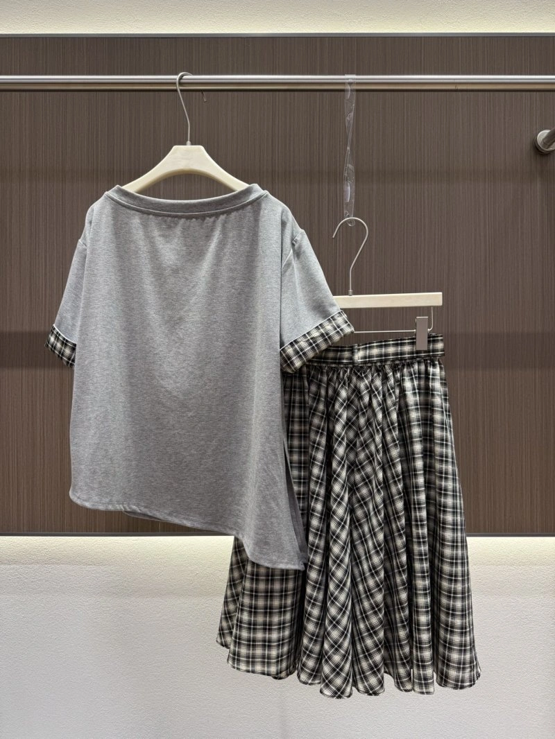 Authentic Unclassified Brand Dress Suits