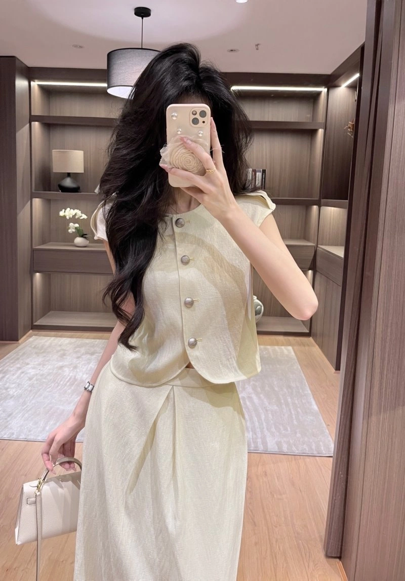 Cut-rate Unclassified Brand Dress Suits