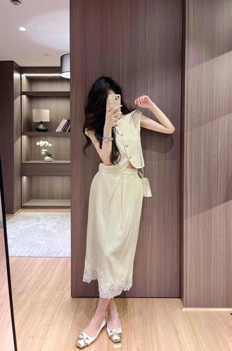 Cut-rate Unclassified Brand Dress Suits