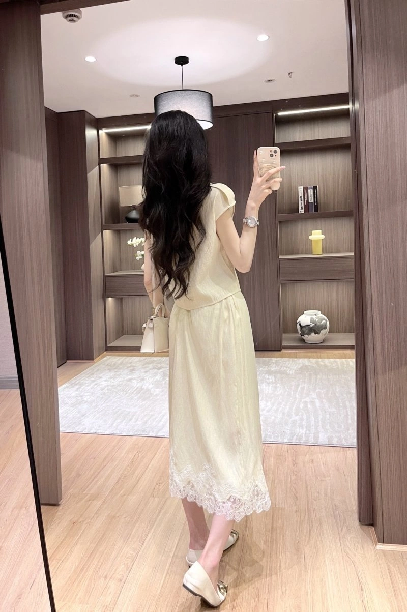 Cut-rate Unclassified Brand Dress Suits