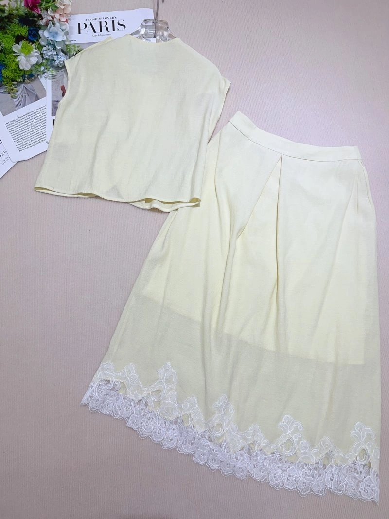 Cut-rate Unclassified Brand Dress Suits