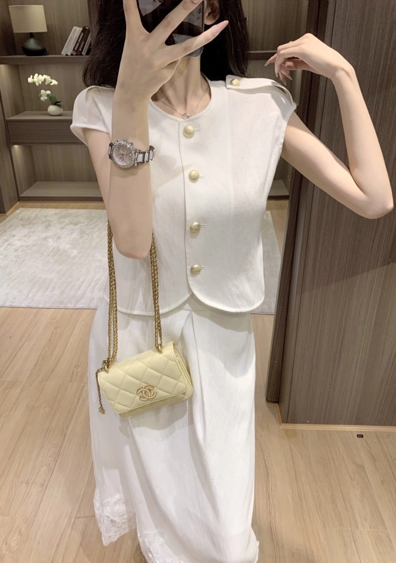 Accurate model Unclassified Brand Dress Suits