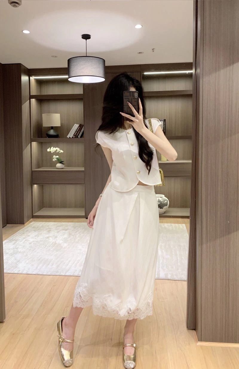 Accurate model Unclassified Brand Dress Suits
