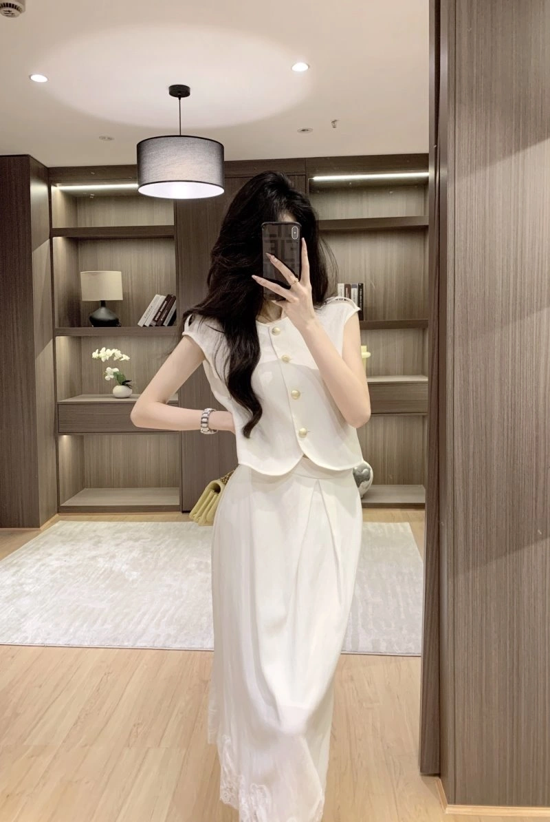 Accurate model Unclassified Brand Dress Suits