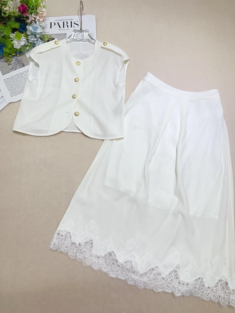 Accurate model Unclassified Brand Dress Suits