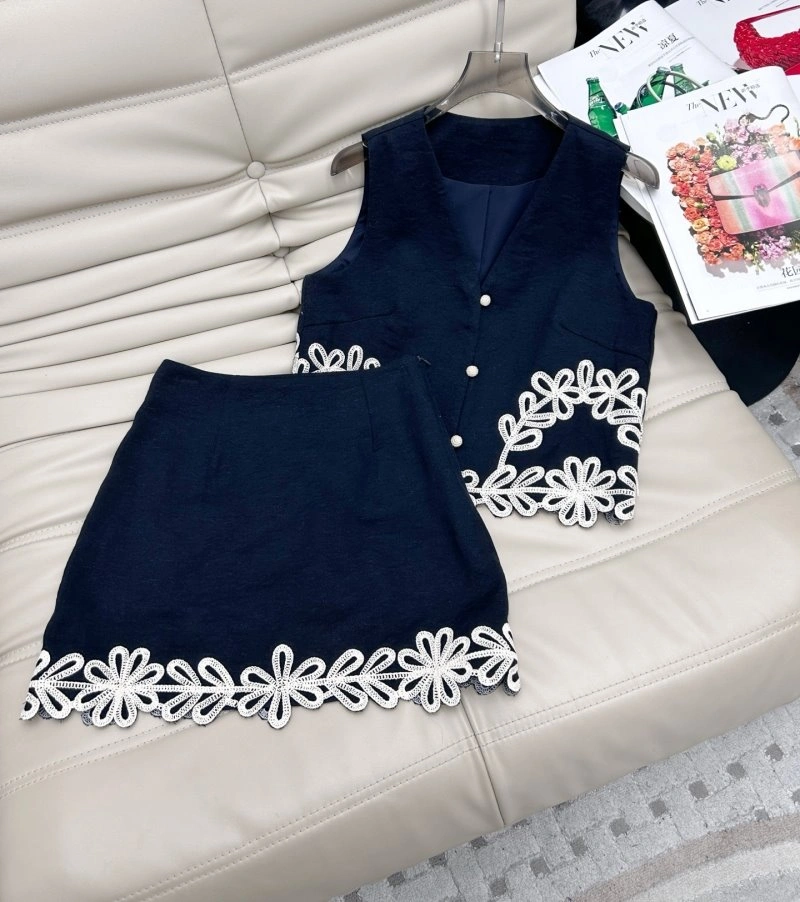 Unclassified Brand Dress Suits