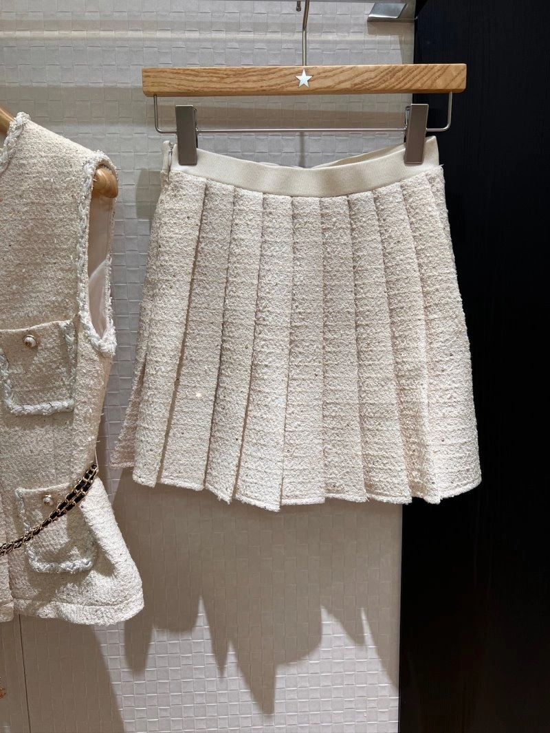 Bargain Unclassified Brand Dress Suits