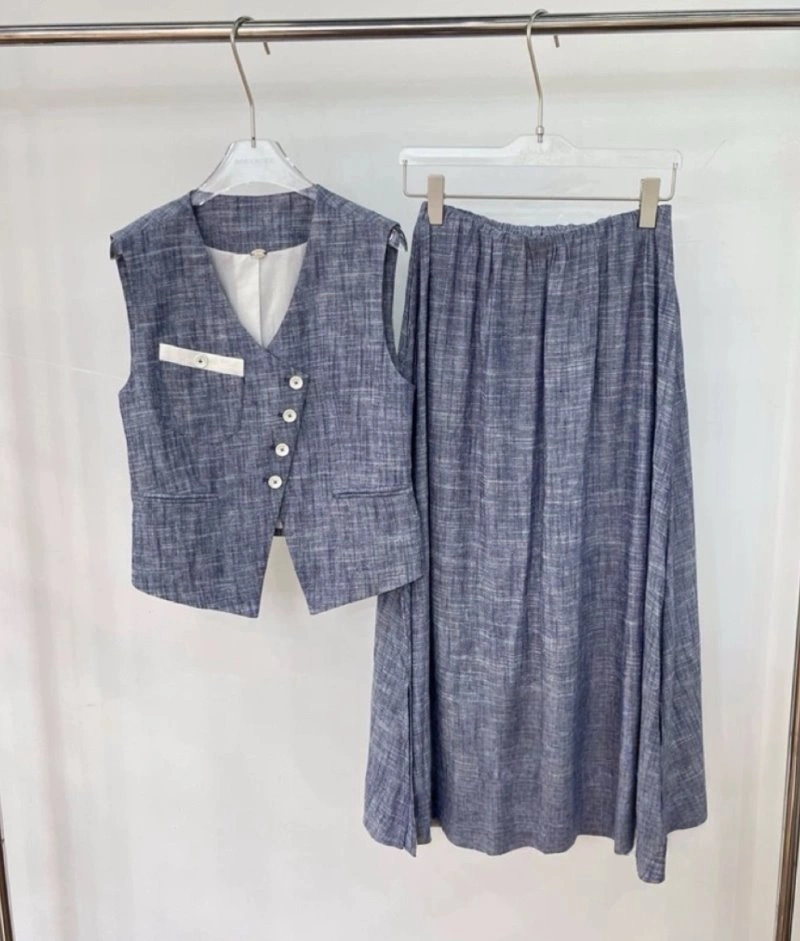 Value-priced Unclassified Brand Dress Suits