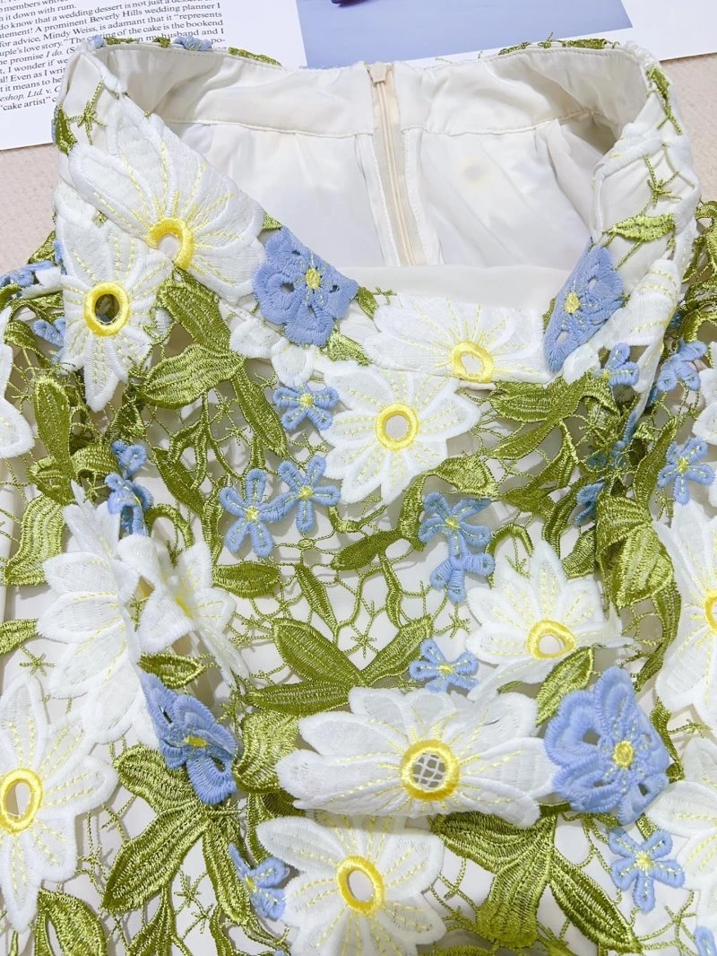 Economical Unclassified Brand Dress Suits