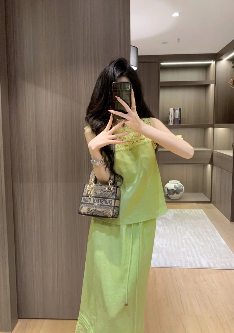 Budget-friendly Unclassified Brand Dress Suits