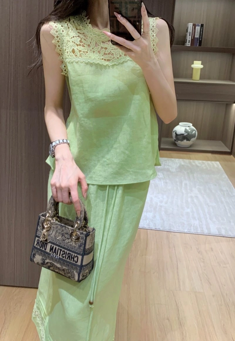 Budget-friendly Unclassified Brand Dress Suits