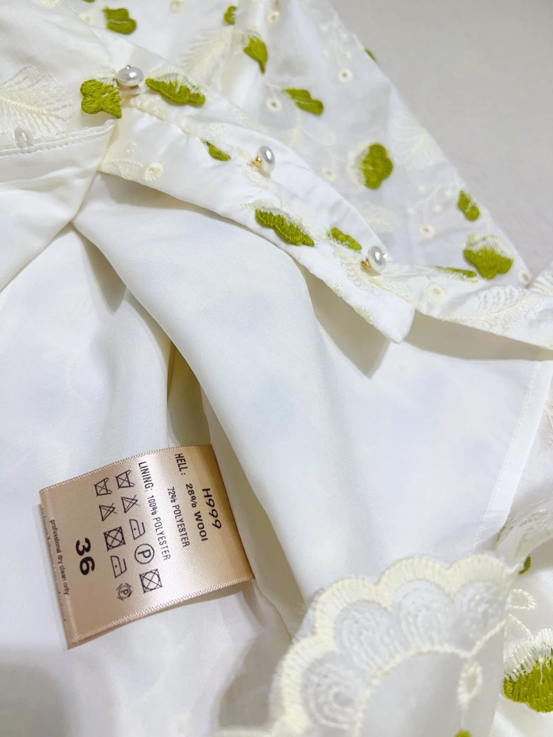 Indistinguishable Unclassified Brand Dress Suits