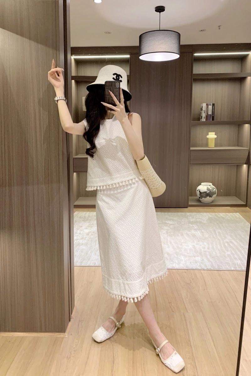 Unclassified Brand Dress Suits